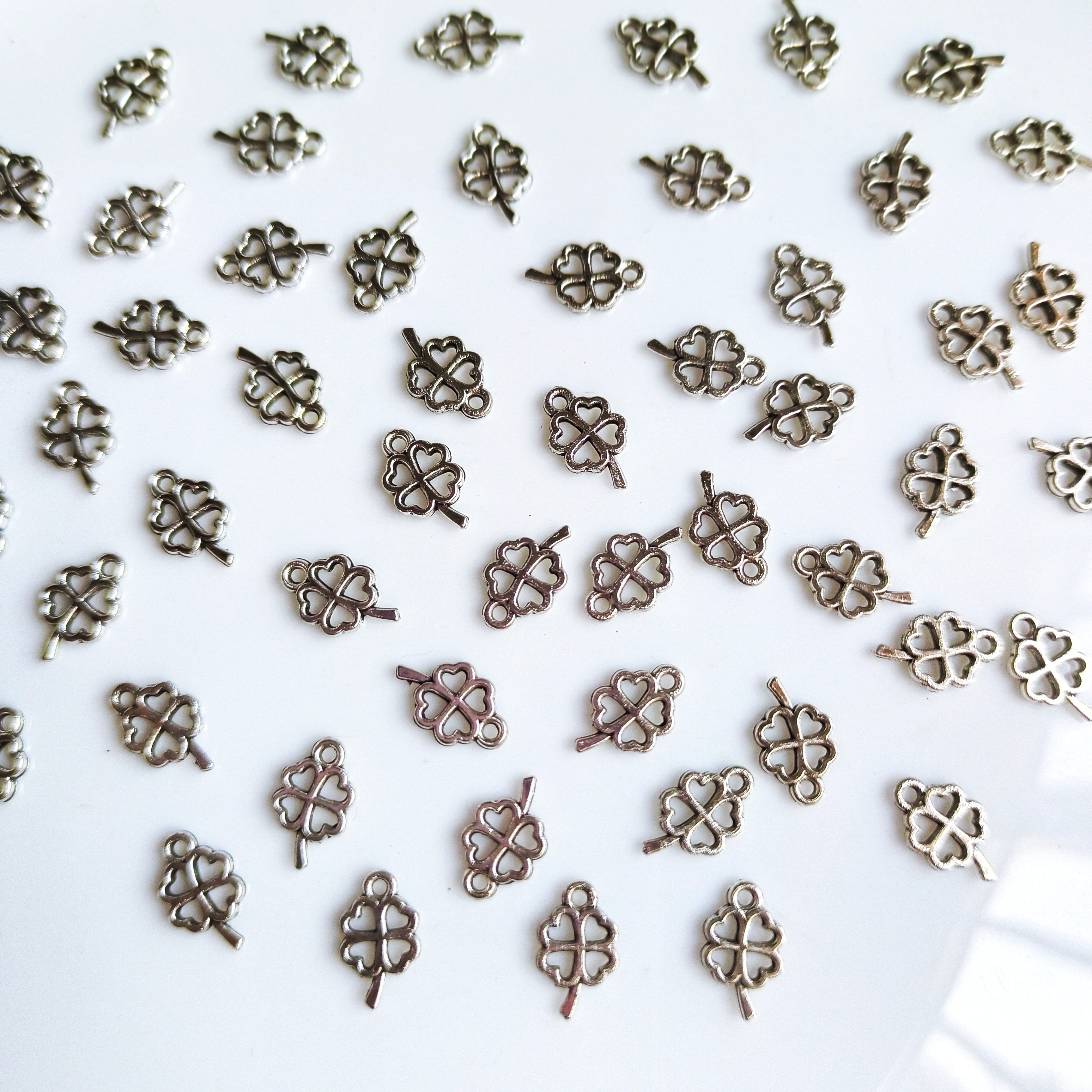 Clover(5 pieces) – Nylaa Crafts