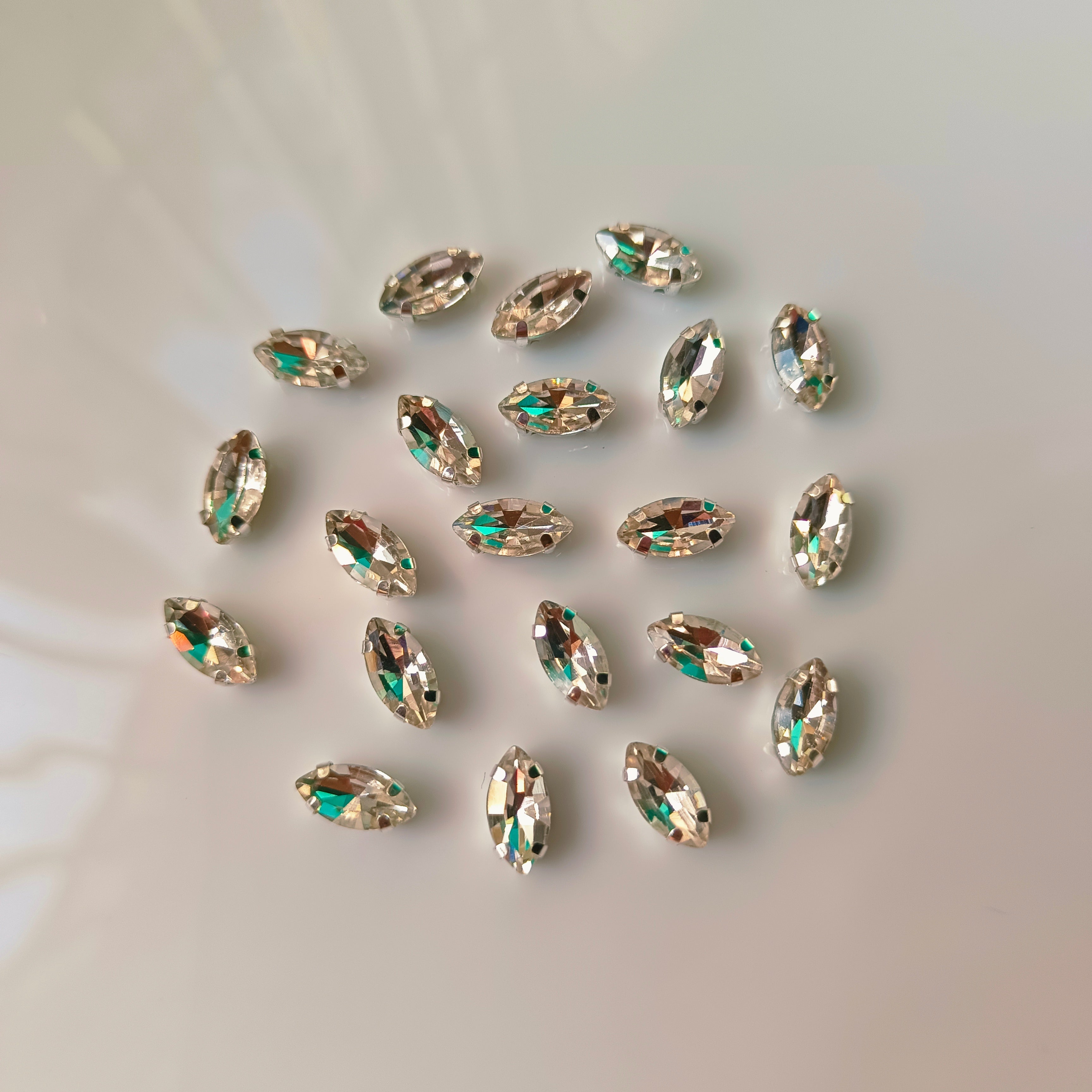 Clips Stone (10 Pieces) – Nylaa Crafts